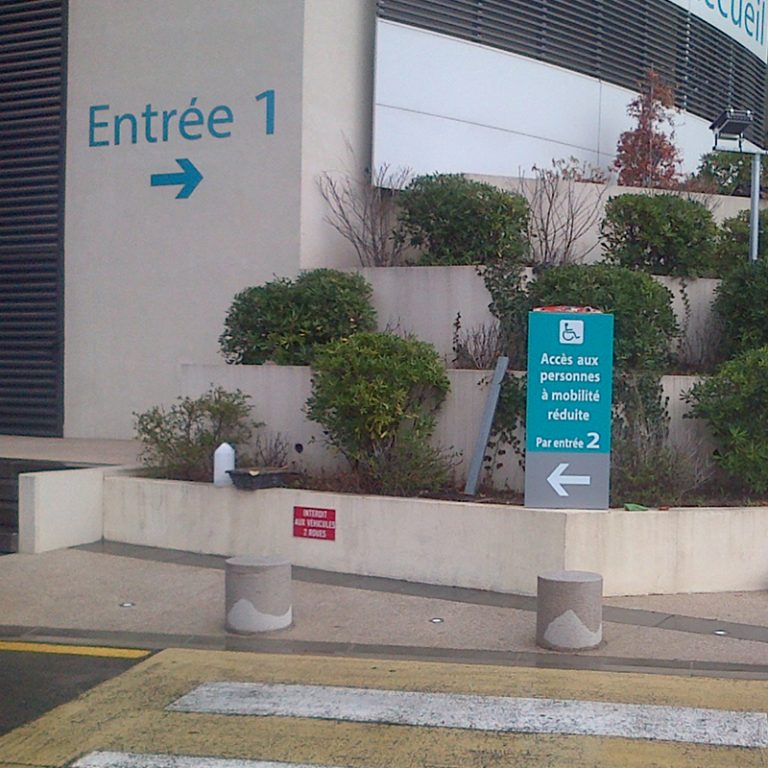 signaletique-exterieur-batiment – Panneaux-signaletique